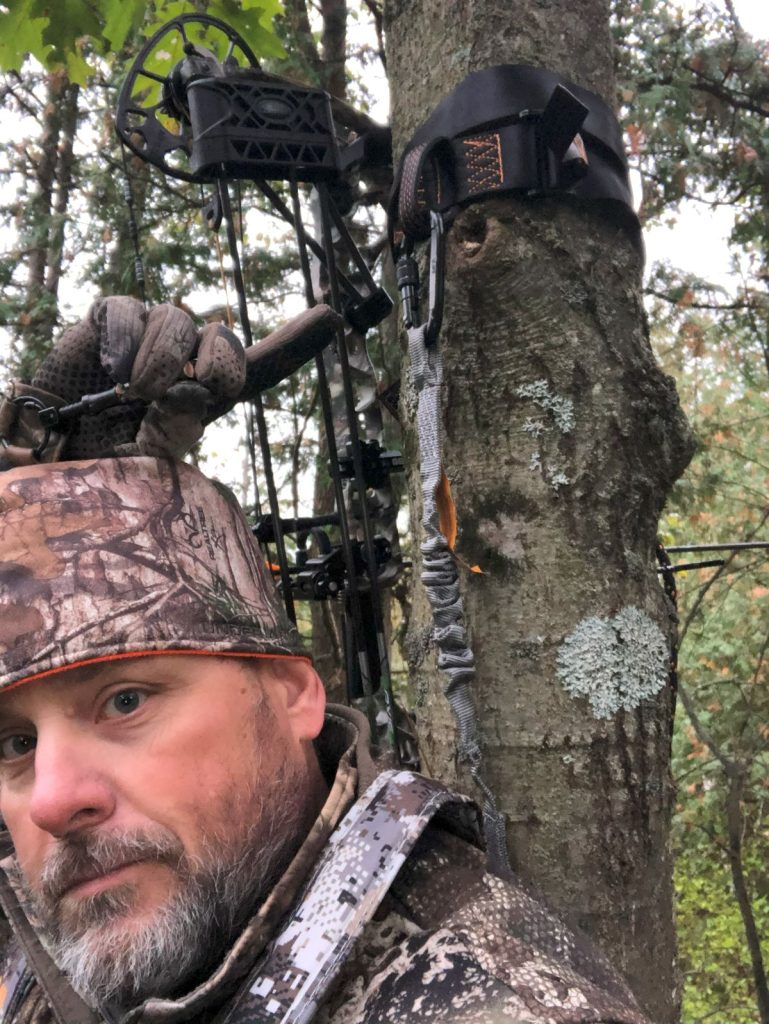Treestand 101 for Beginners: Hang On Treestand For Hunting Deer